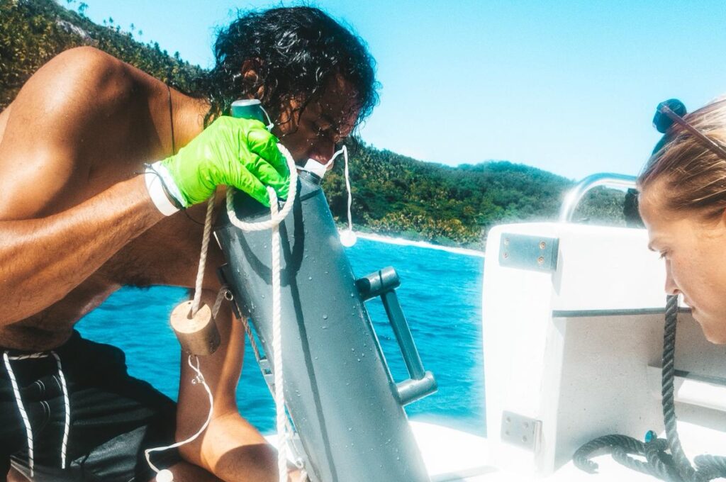 Meet the eDNA man – Cameron! - Fregate Island